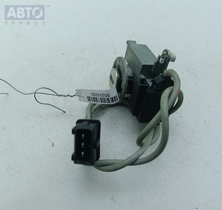 Личинка замка Audi A4 B5 (1994-2001)