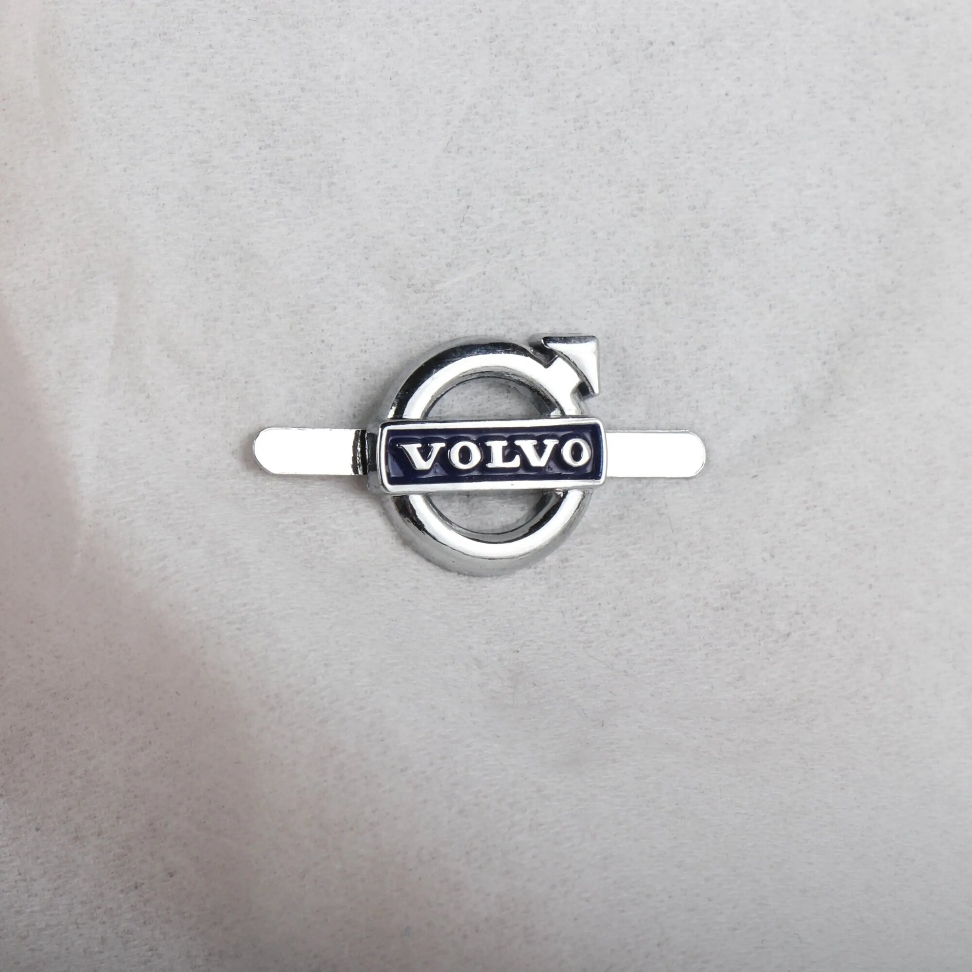 3D металлический автомобильный Стайлинг, маленькая эмблема, значок, украшение, авторемонт, аксессуары для Volvo Rdesign S40 S60 S80 V40 V50 V70 V90 XC30 V80