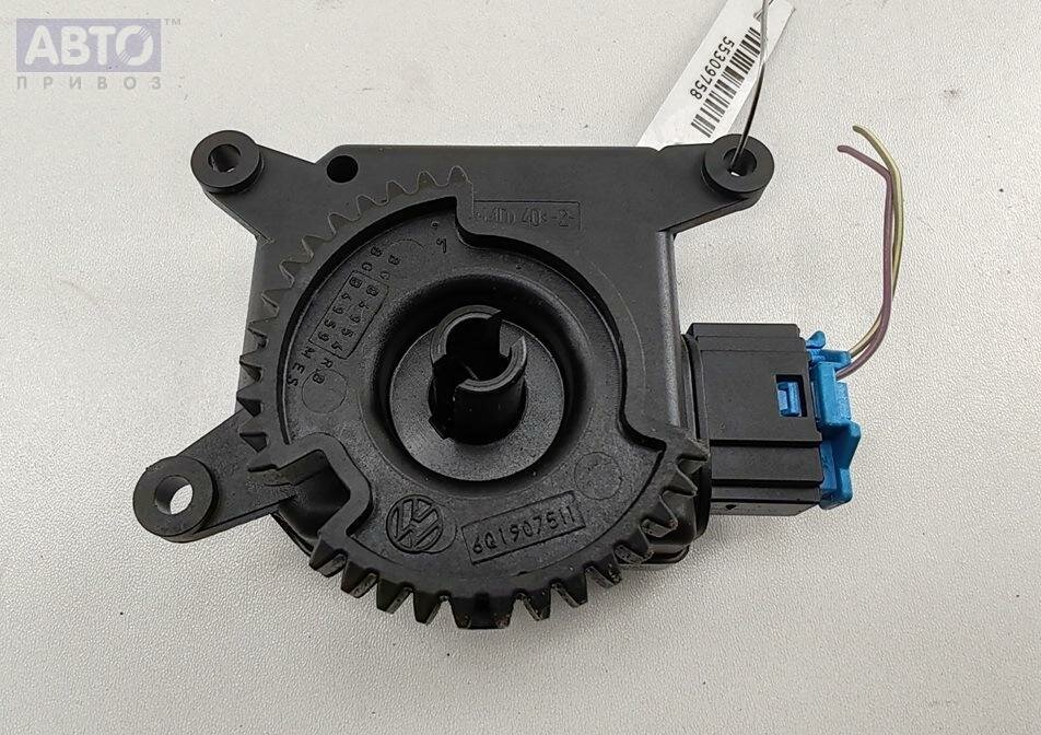 Моторчик заслонки отопителя Skoda Fabia mk2 (5J) 2007-2014