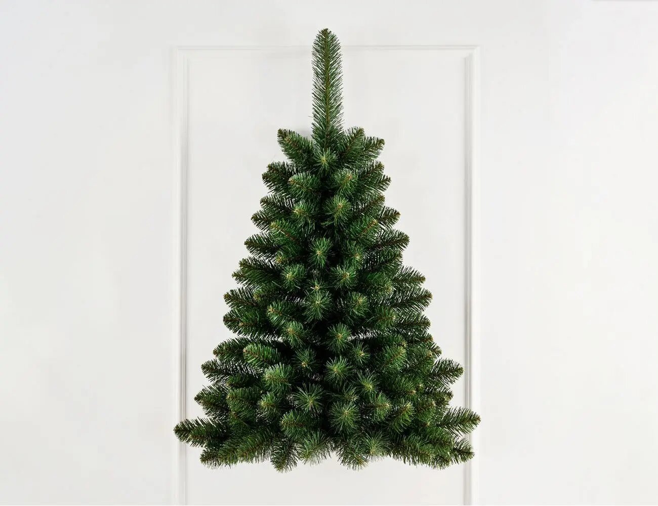 Настенная искусственная ель боярская, зелёная, хвоя ПВХ, 150 см, Max CHRISTMAS