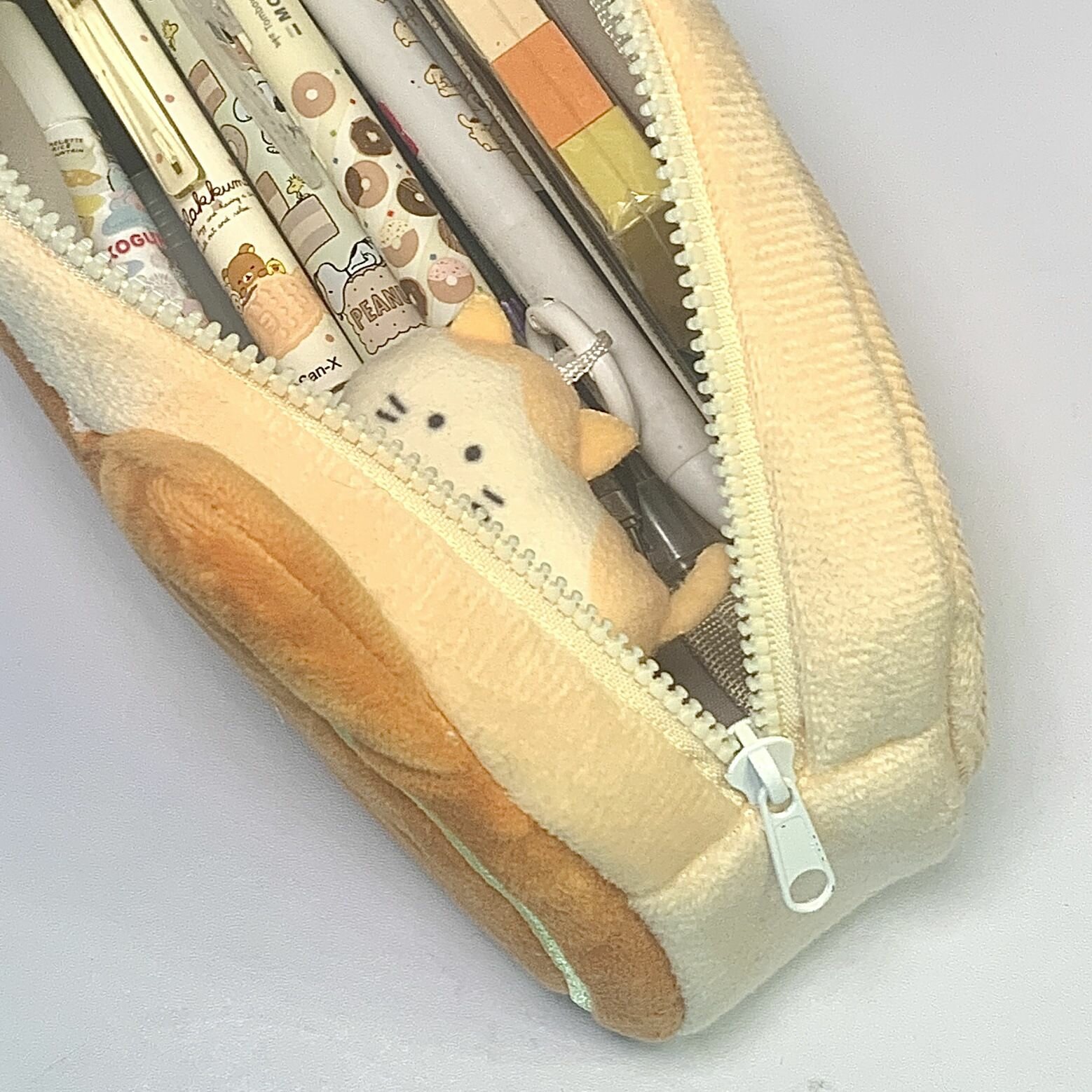 Милый плюшевый пенал для карандашей с карамельным котом