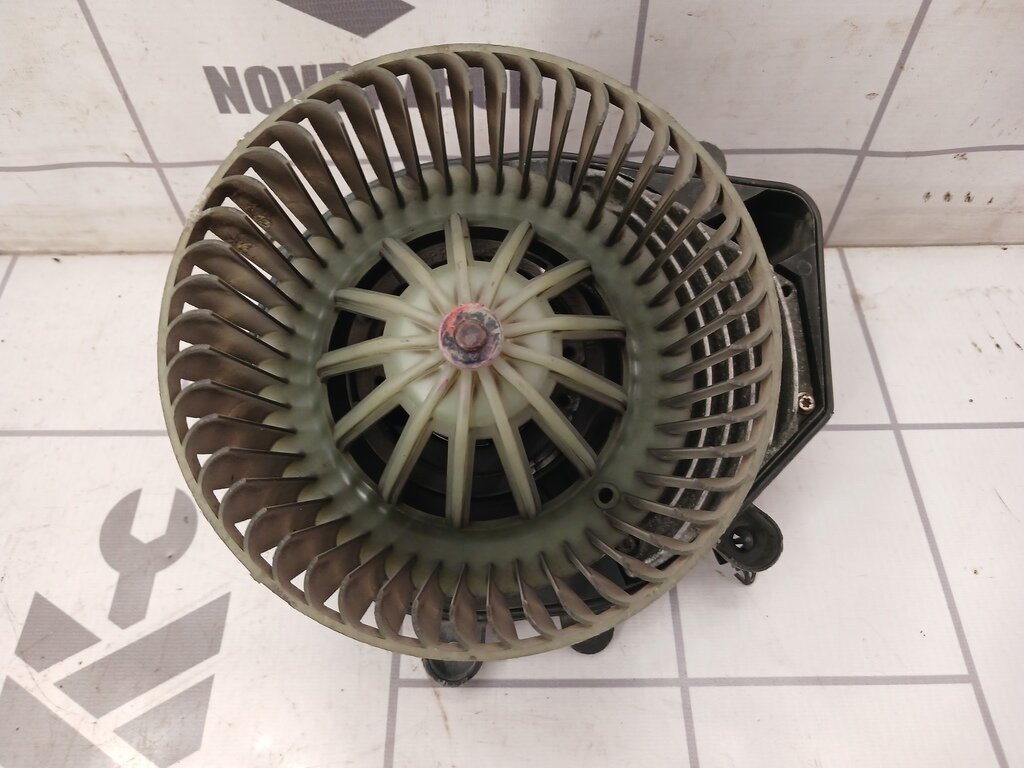 Моторчик печки VW Passat B5 96-00