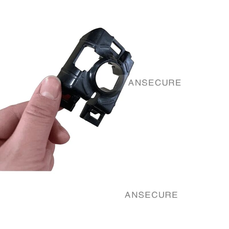 Кронштейн передней внутренней решетки радиатора для датчика парковки Audi Q3 Left 83A919267B