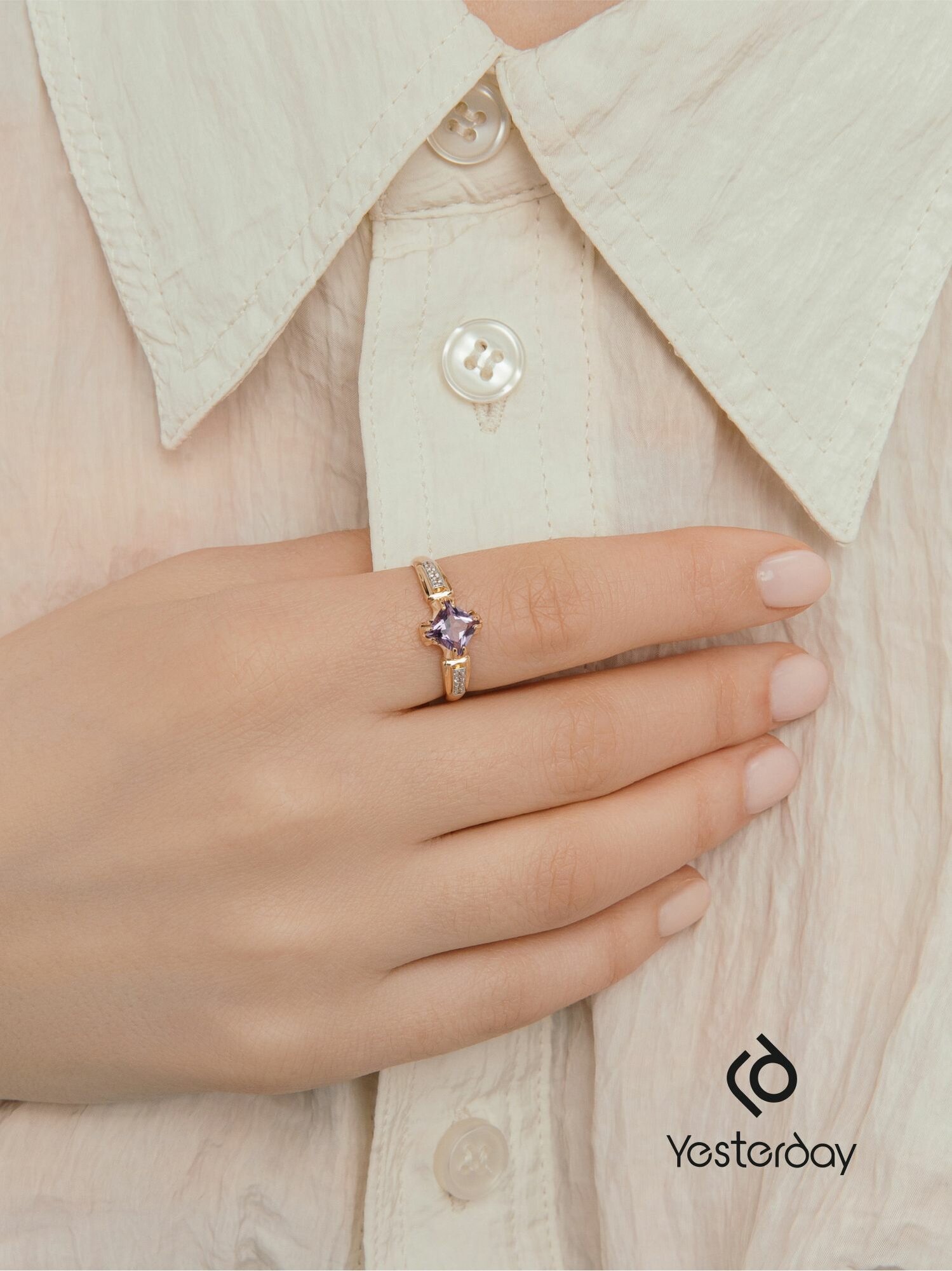 Кольцо широкое, красное золото, 585 проба, аметист, фианит