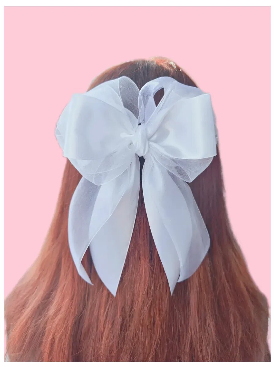 Бант белый, на заколке, ручной работы