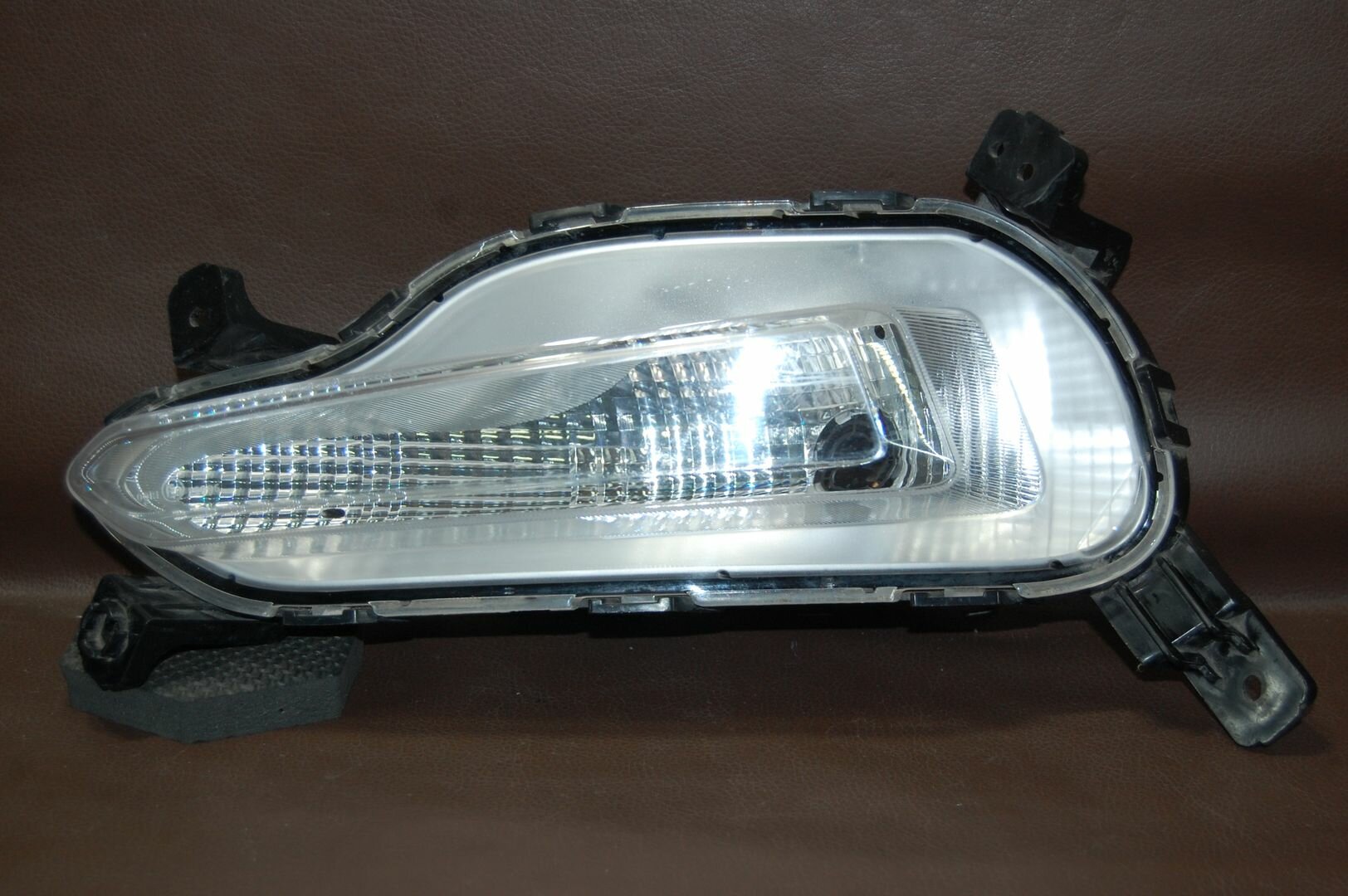 Фара противотуманная левая (ДХО) для Hyundai Solaris 2 (2017-20гг) 92207H5000