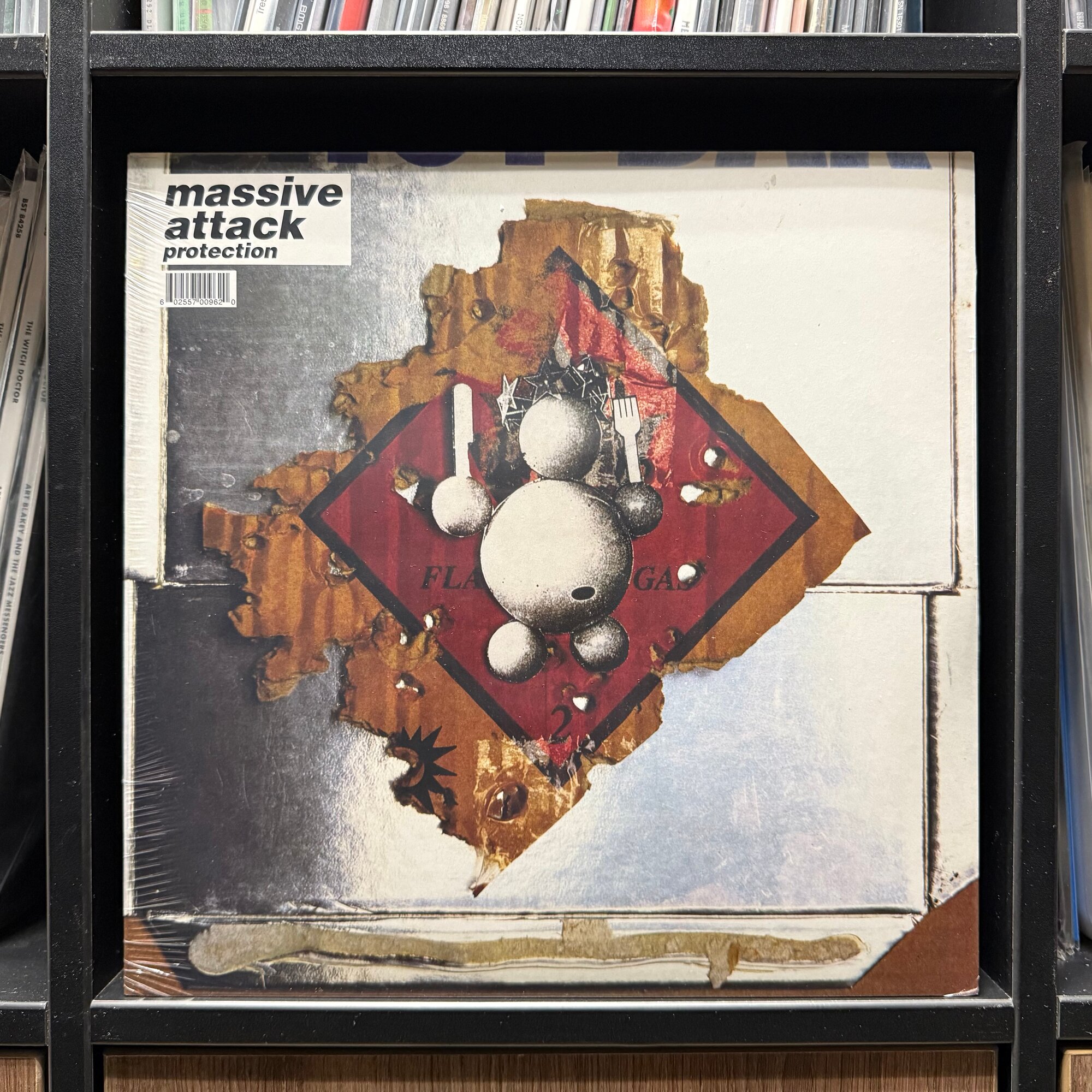 Виниловая пластинка MASSIVE ATTACK - Protection (still sealed, 180 gram vinyl LP) LP Винил