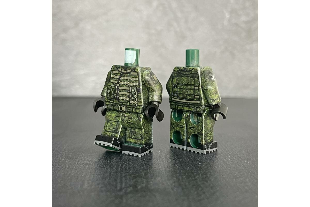 Минифигурка коллекционная совместимая с лего с эксклюзивным принтом Форма Ратник - Танкист | Минифигурка