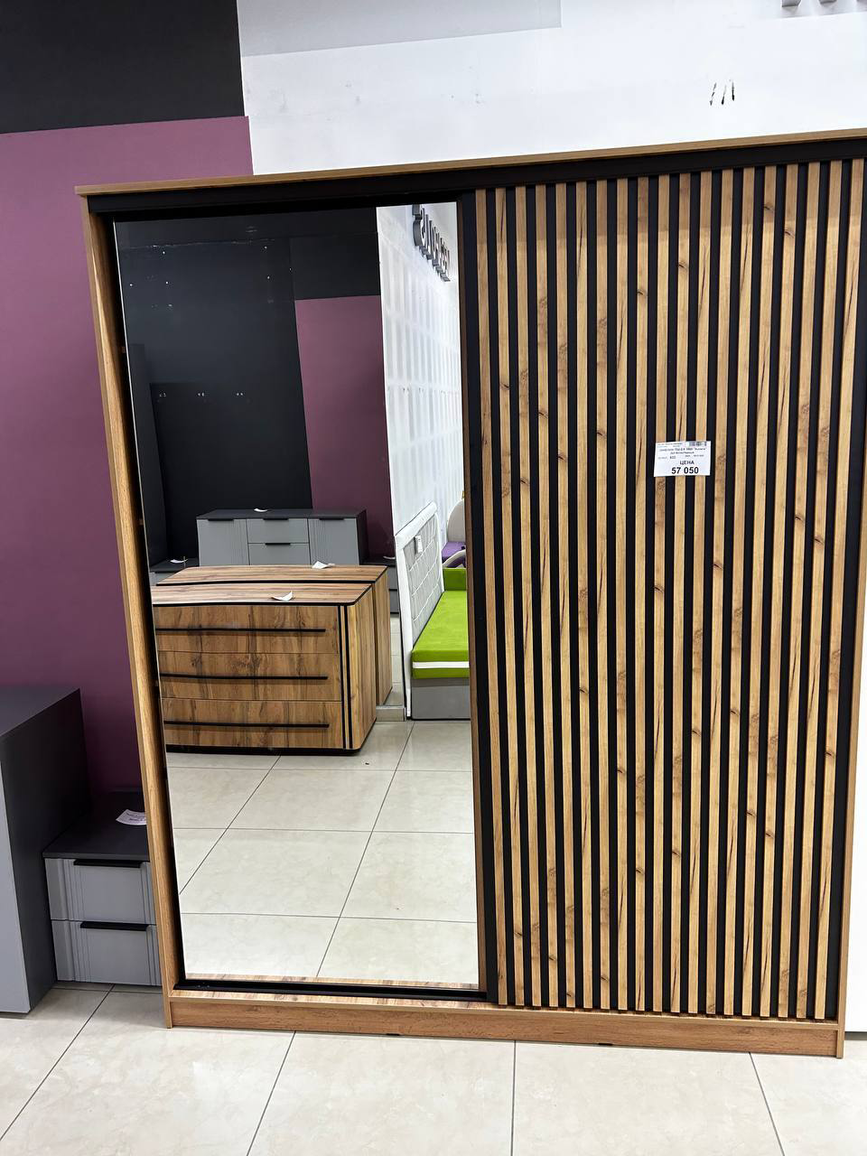 Шкаф купе ЛДСП Аэлита 1.8 метра. С зеркалом. Дуб Вотан/Черный