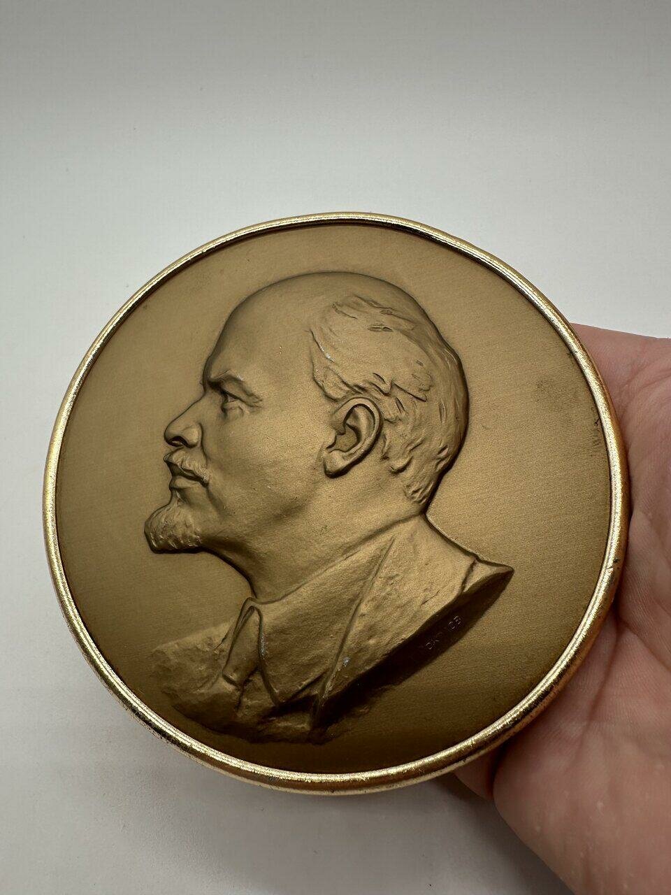 Планкетка настольная Владимир Ленин винтаж редкая