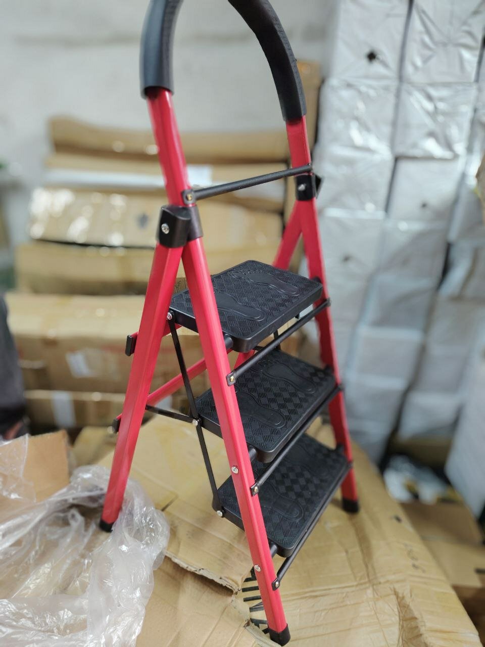 Многофункциональная стальная 3х ступенчатая стремянка с антискользящим покрытием высота 104 см