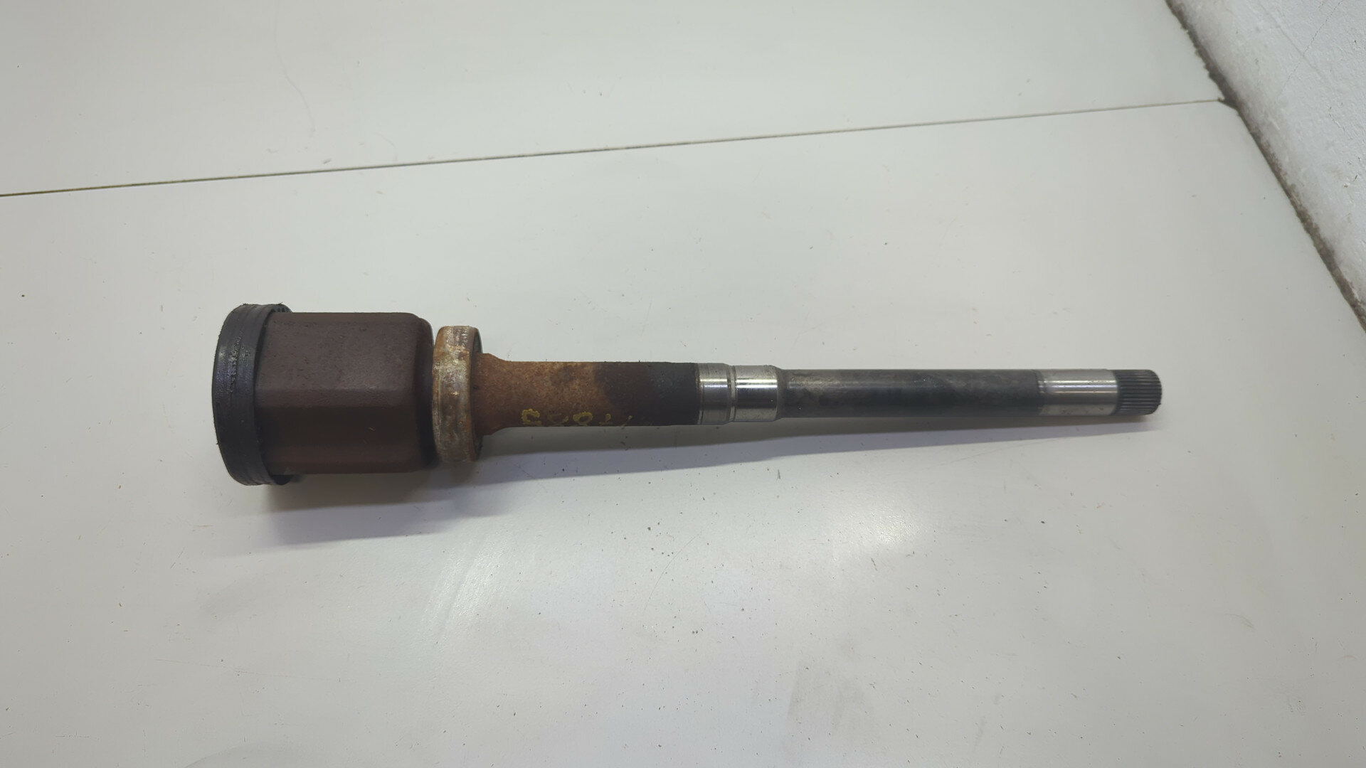 Полуось (вал, шрус) правая передняя Ford Escape Б/У