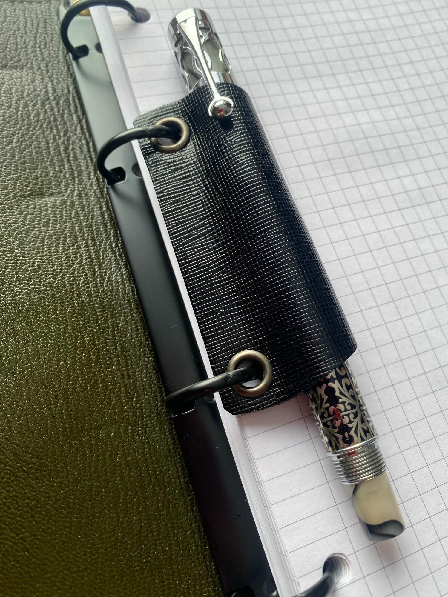 Держатель для ручки, кожаная вставка для ежедневника А5 на кольцах, натуральная кожа ручная работа в единственном экземпляре