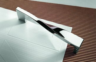 Ручка скоба модерн COLOMBO DESIGN F118H-CM матовый хром 280 мм