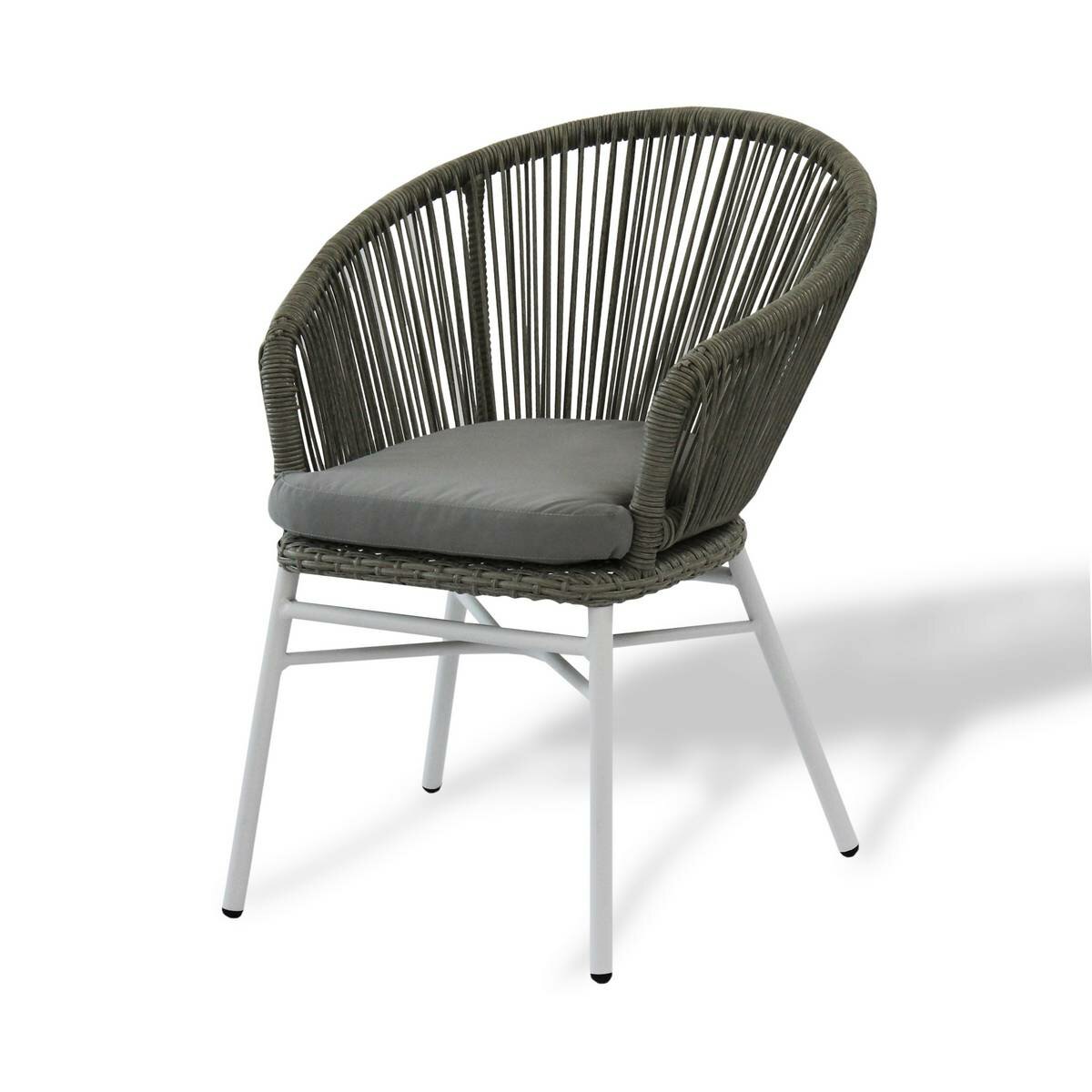 Садовое кресло из искусственного ротанга Паулина от Malacca в цвете серый Сицилия с белым каркасом