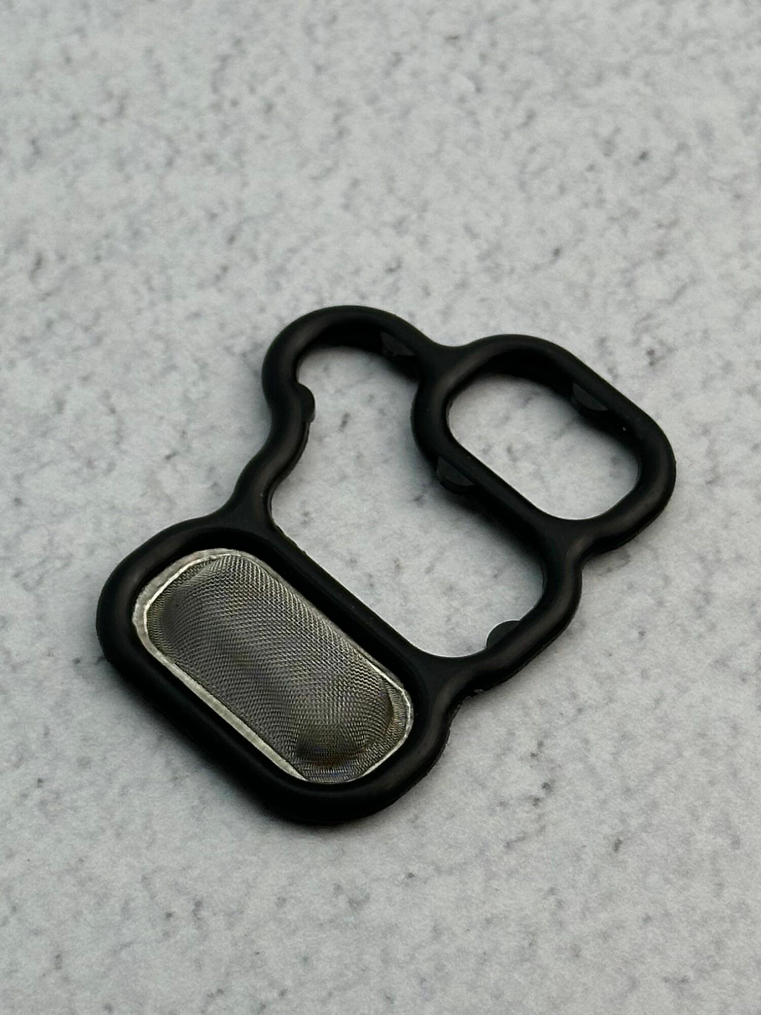 Прокладка с сетчатым масляным фильтром Honda 15815RAAA02