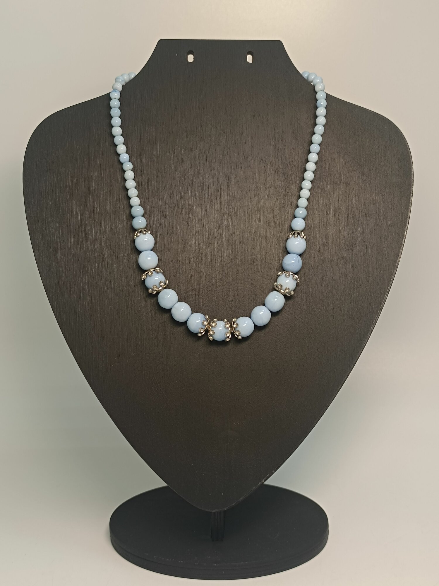 Винтажные голубые бусы, пластик, длина 40 см.