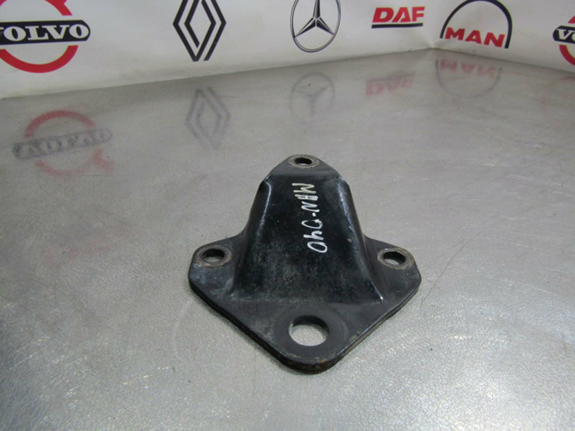 Кронштейн рессоры передней оси передний MAN TGA, TGX, TGS