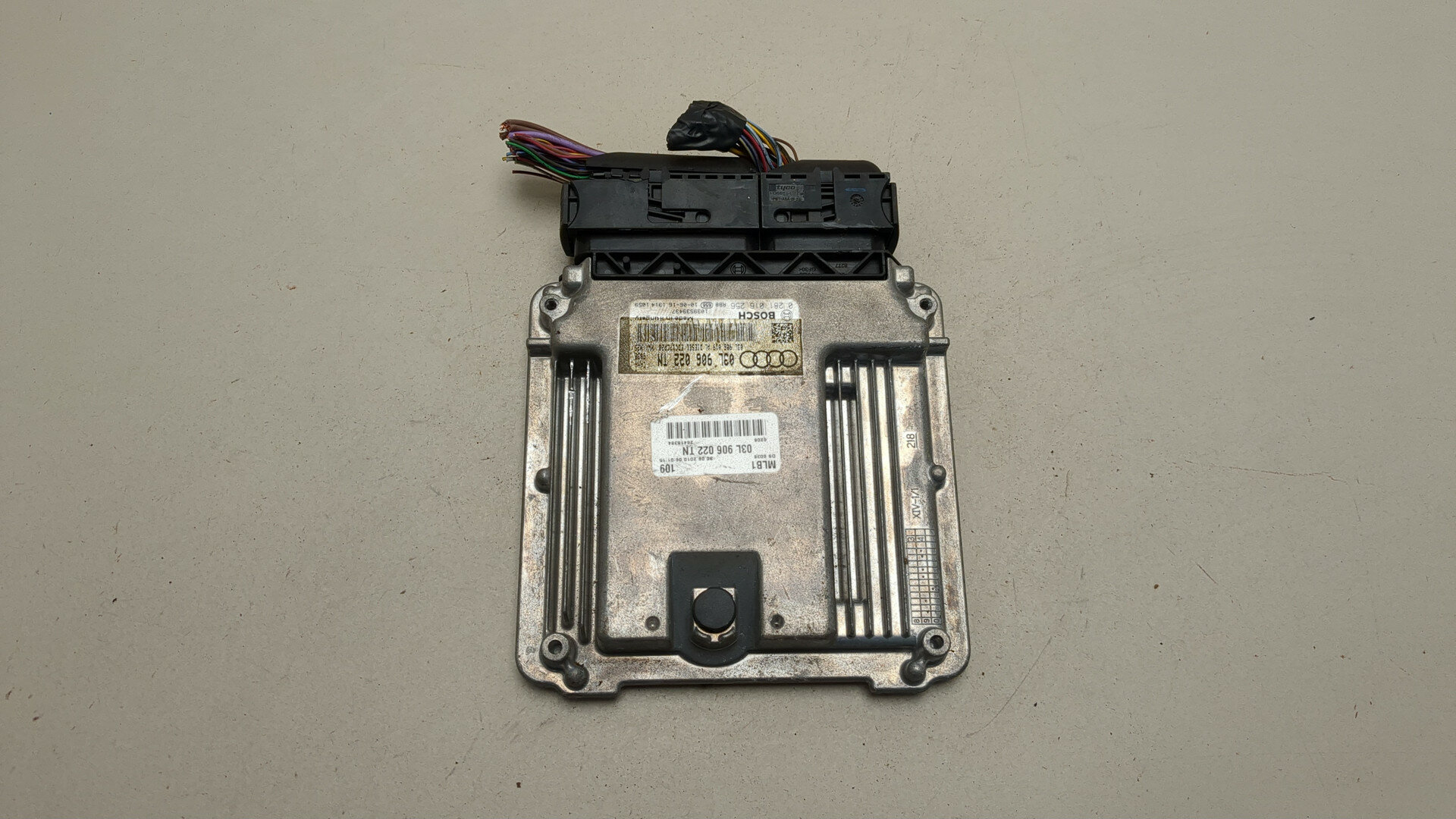 Блок управления двигателем Audi A4 (B8) Allroad Б/У