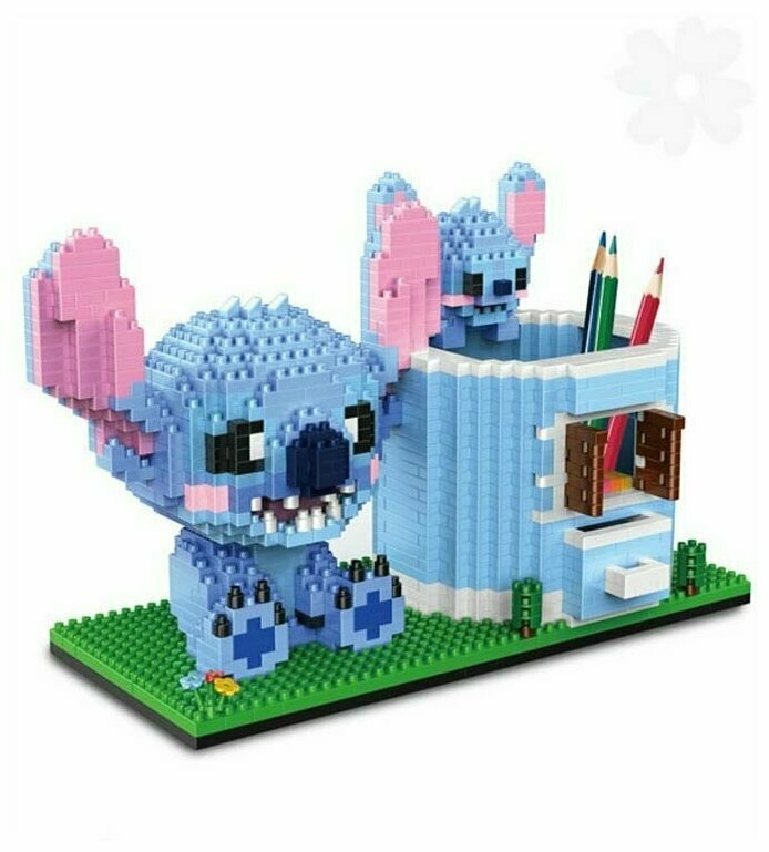 Конструктор Стич подставка для карандашей, мини кубики, 1598 деталей ( набор / подарок для мальчиков и девочек / подарок ребенку)