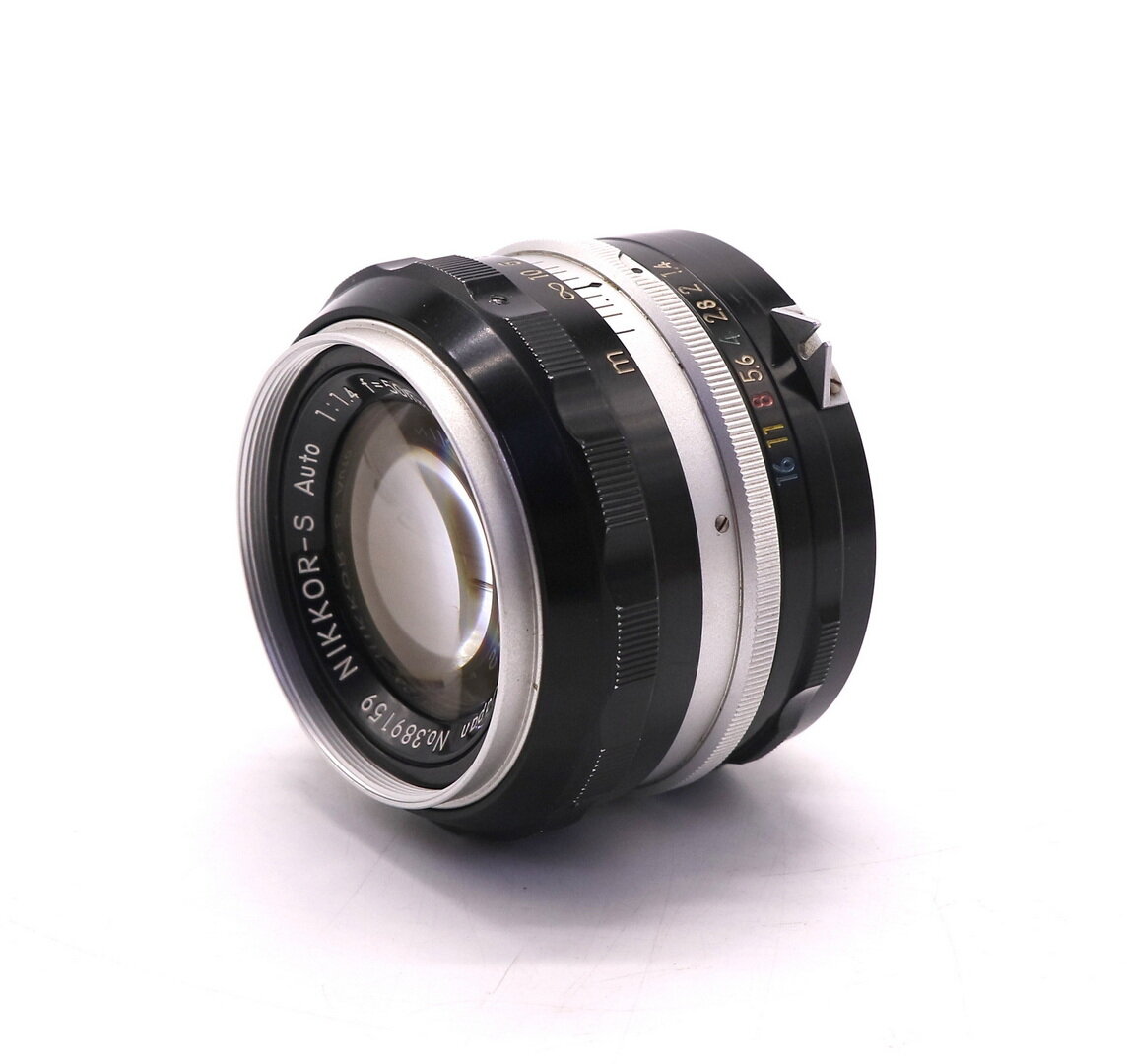 Объектив Nikon 50mm f/1.4 Nikkor-S (Japan, 1974)