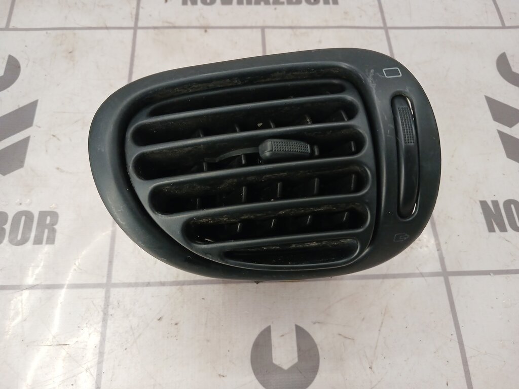 Дефлектор воздушный Peugeot 206 98-12