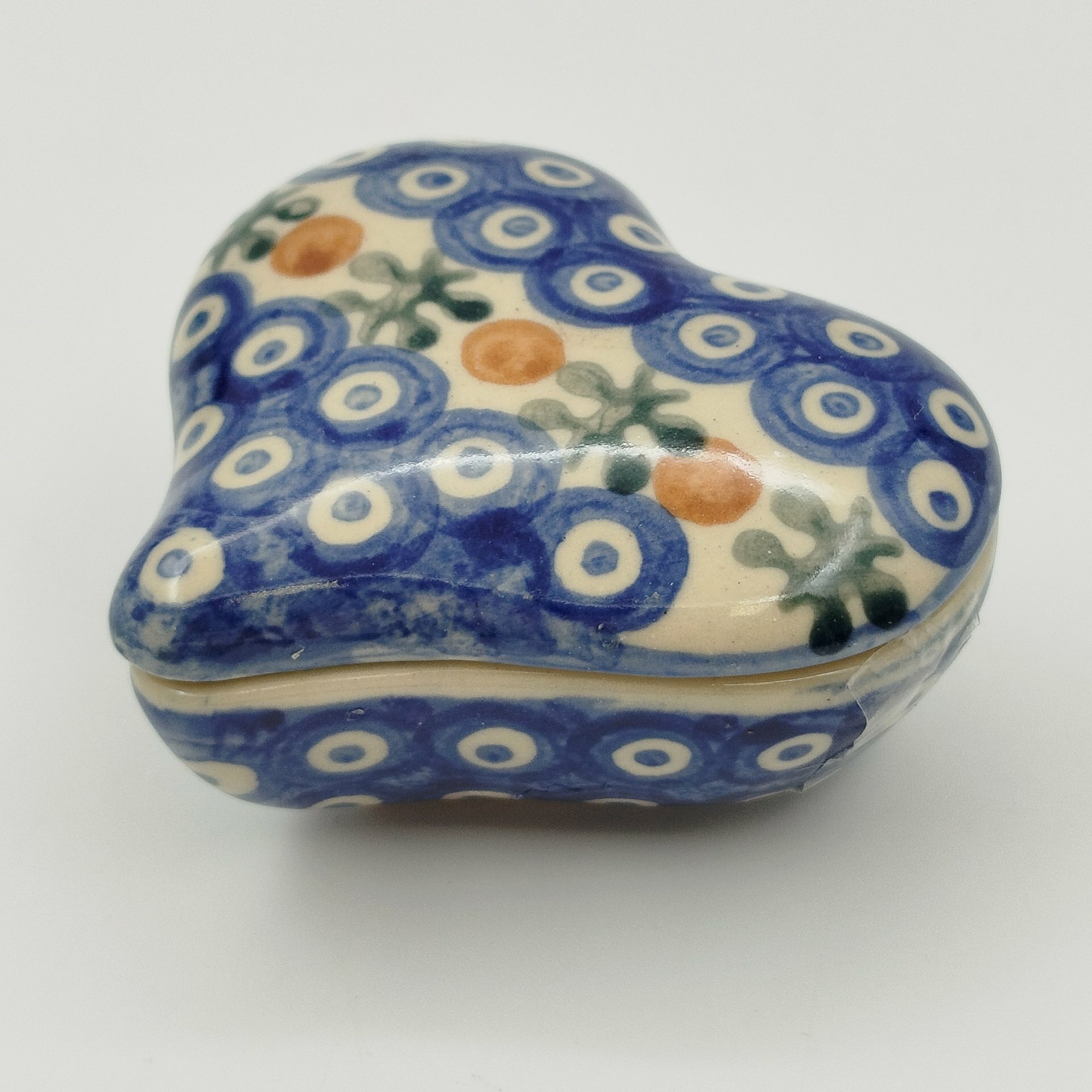 Шкатулка миниатюрная в форме сердца, фарфор, роспись, Азия, 1970-1990 гг.