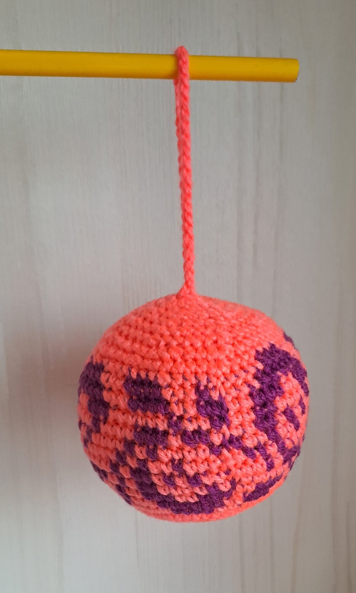 Шар на елку вязаный, елочное украшение, ручная работа, диаметр 8 см