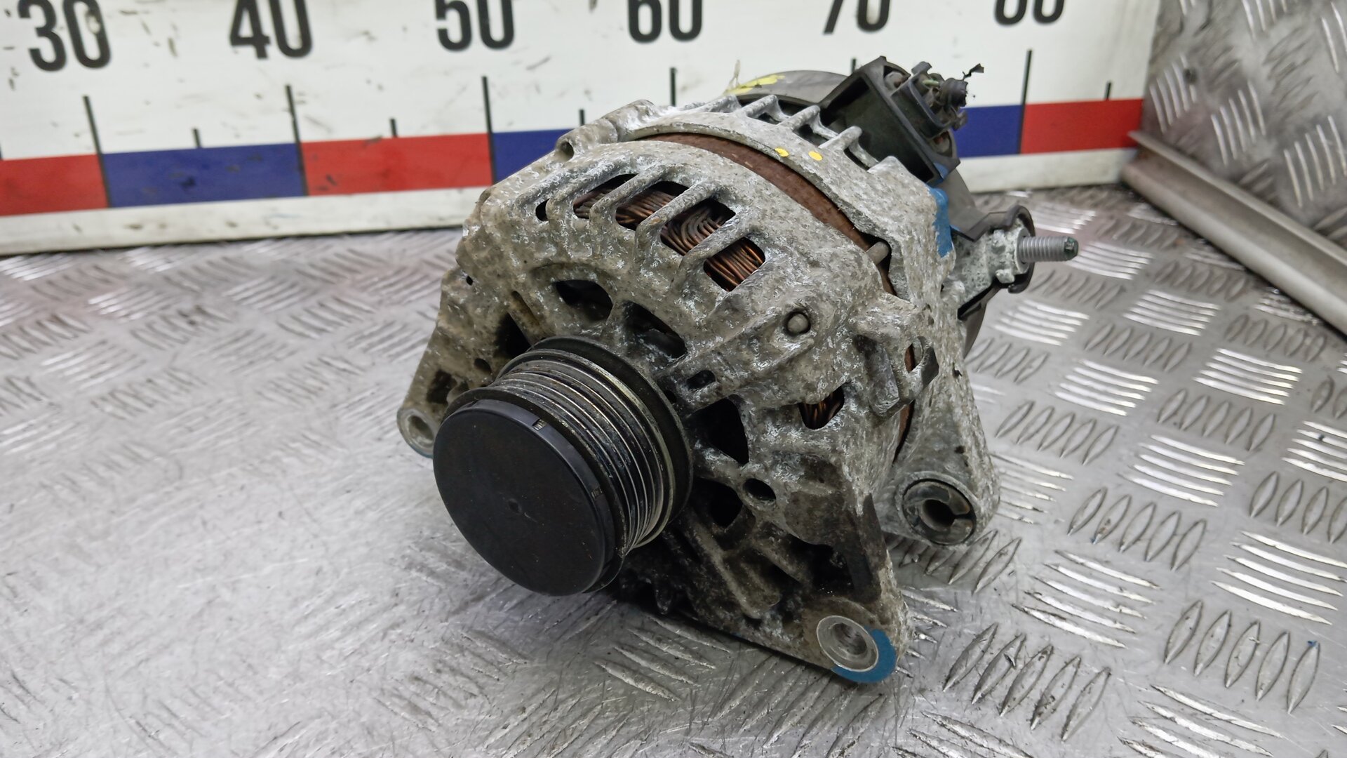 Генератор дизельный HYUNDAI I40, Номер 37300-2A800