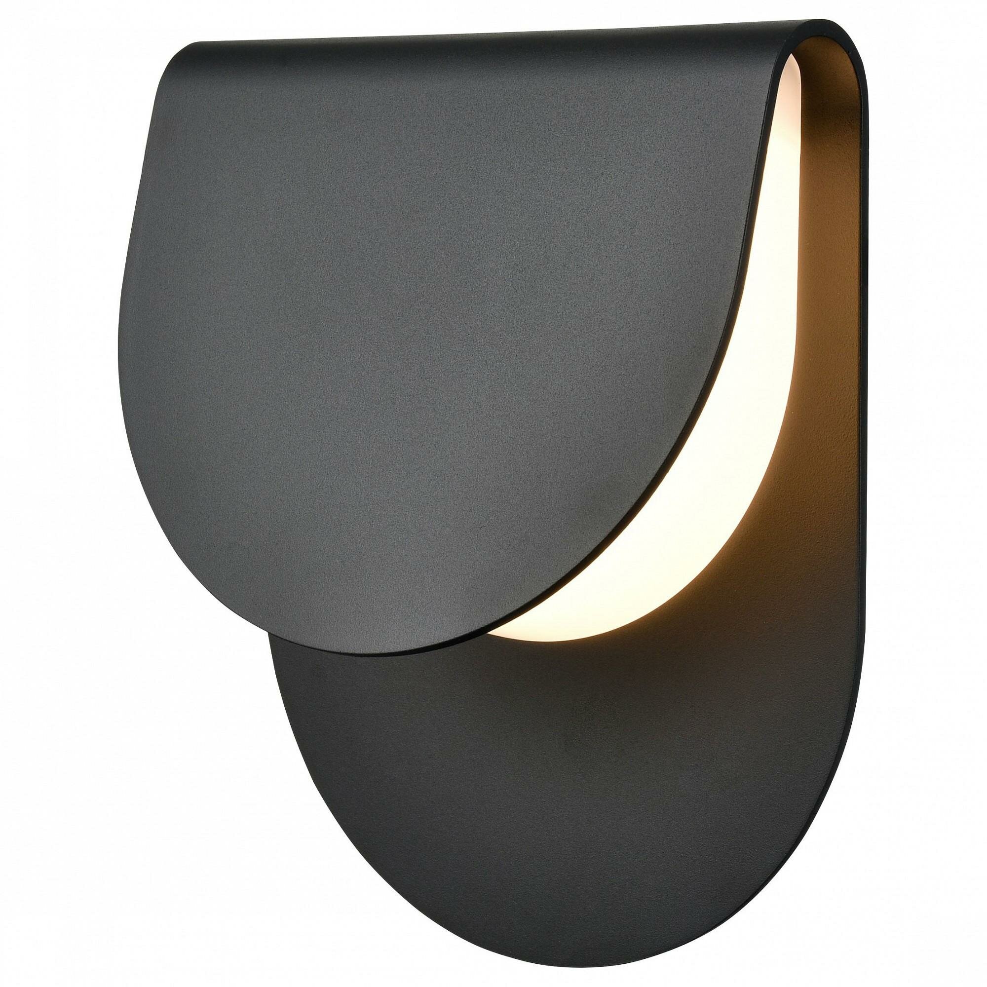 Накладной светильник Wertmark Wibke WE931.01.021 Модерн, современный стиль