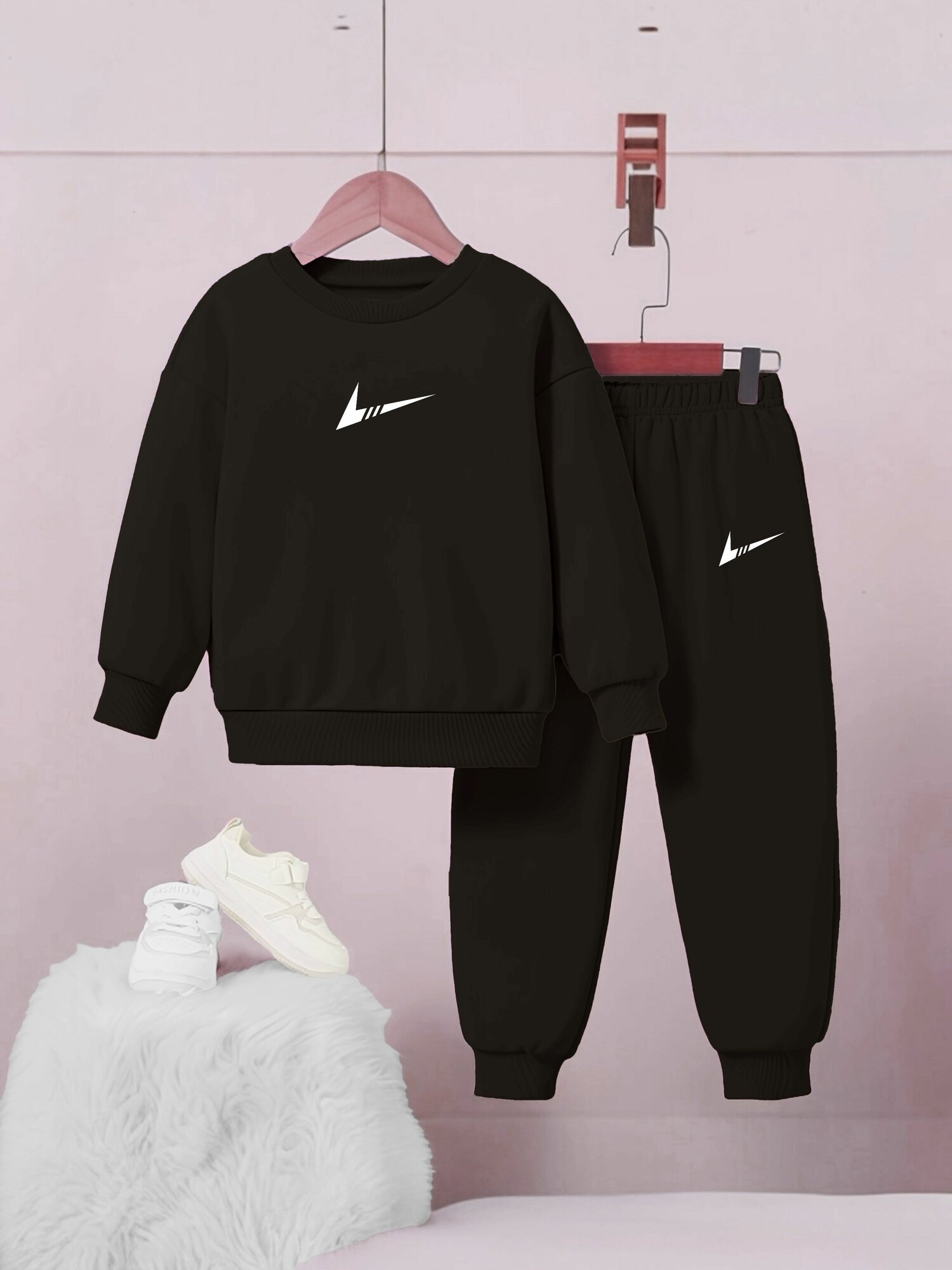 Костюм спортивный