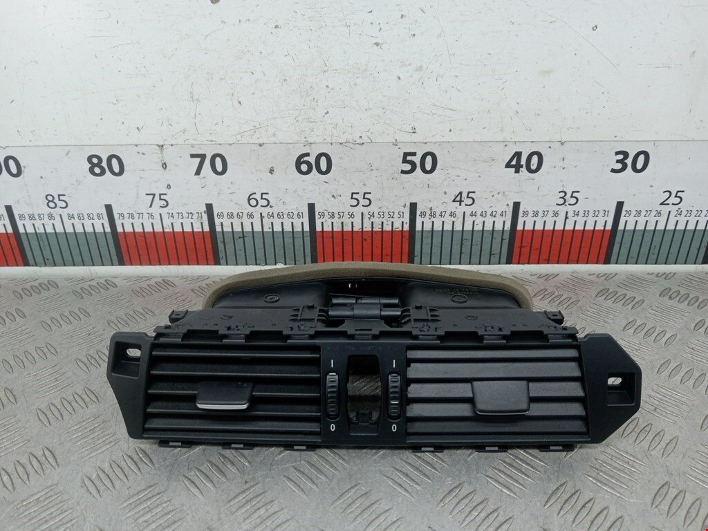 Дефлектор обдува салона BMW 5-Series (E60/E61) 64229112206 арт. 2268839