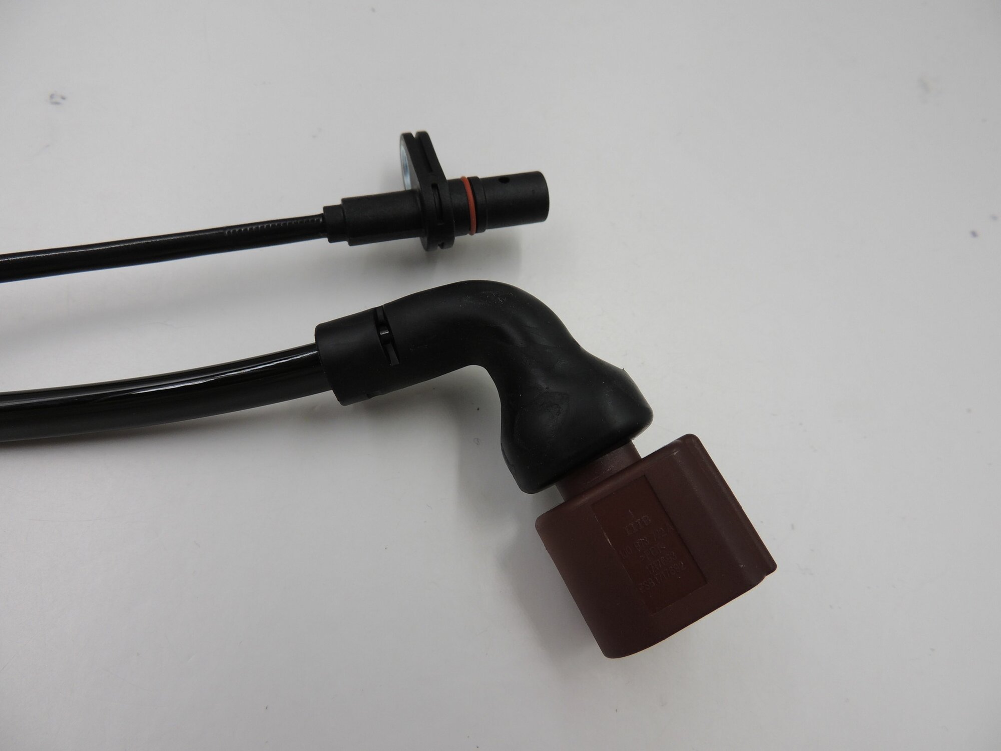 Датчик ABS 207000015AA Chery