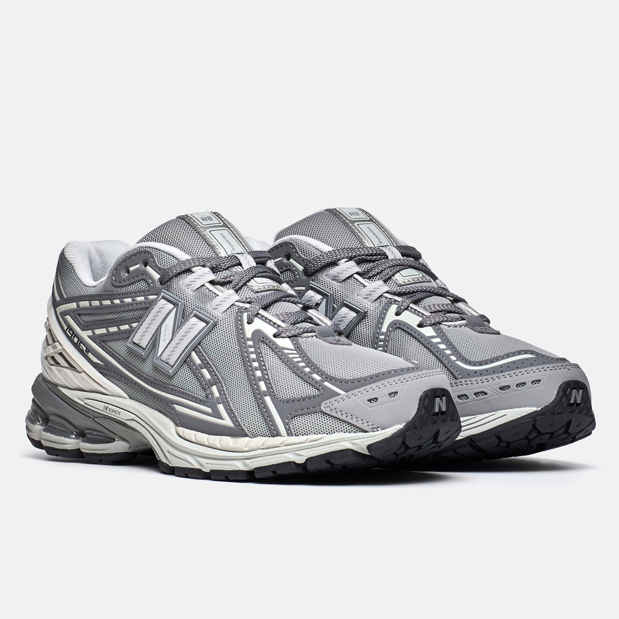 Кроссовки 1906R