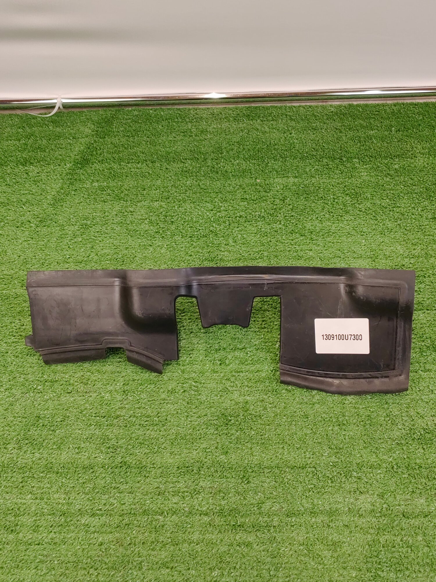 JAC Дефлектор радиатора правый JAC J7 1309100U7300