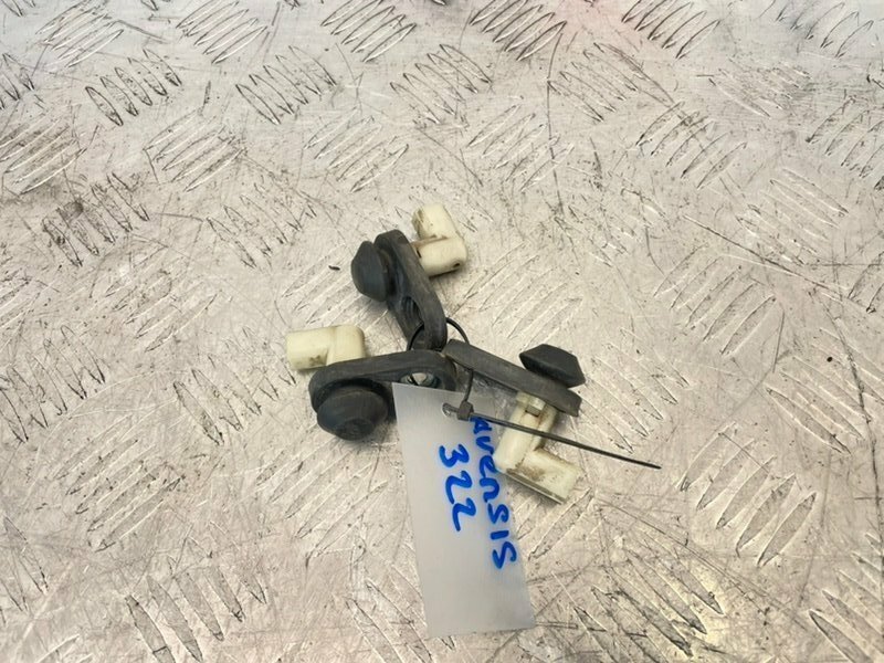 Б/У концевик двери toyota Avensis 2000 CT220L 2C-TE nцена за 1 шт, в наличии 3 шт 66952 TOYOTA арт. 8423105020