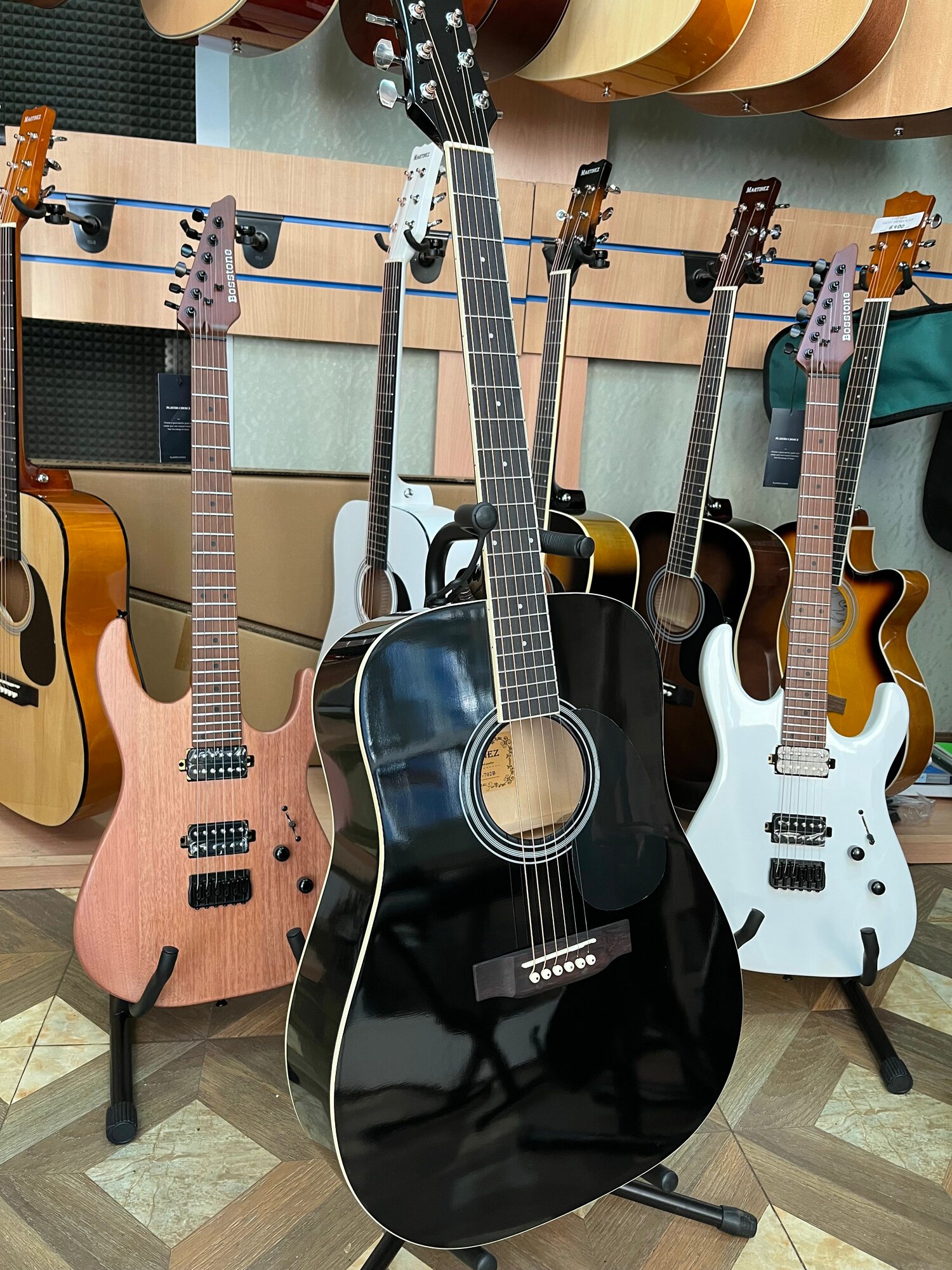 Акустическая гитара Martinez FAW-702 B, цвет черный