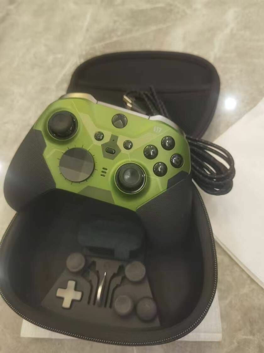 Геймпад Microsoft Xbox Wireless Controller Elite Series 2 Halo Infinite в кейсе + полный комплект