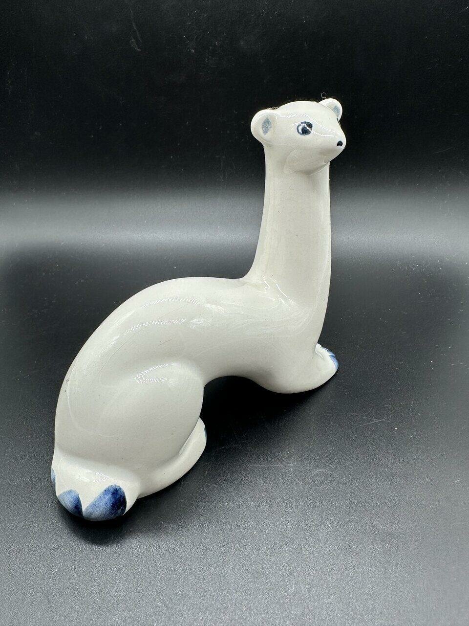 Статуэтка Ласка Конаково Зик фарфор ссср 1950 годы винтаж редкая