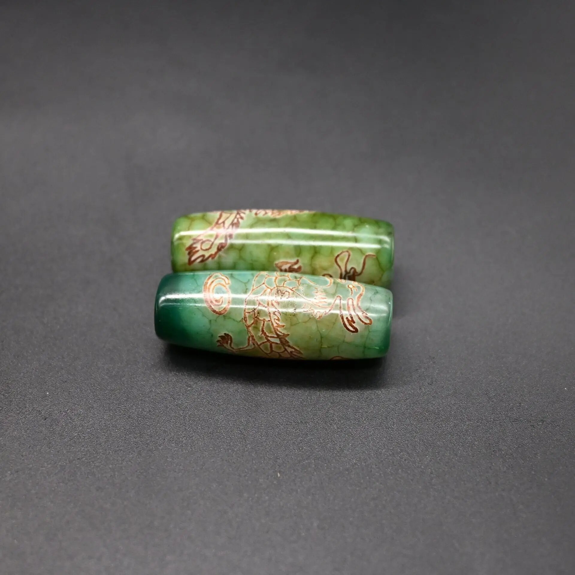 Тибетские бусины Дзи из агата Aura Myria, красные и зелёные one piece Green