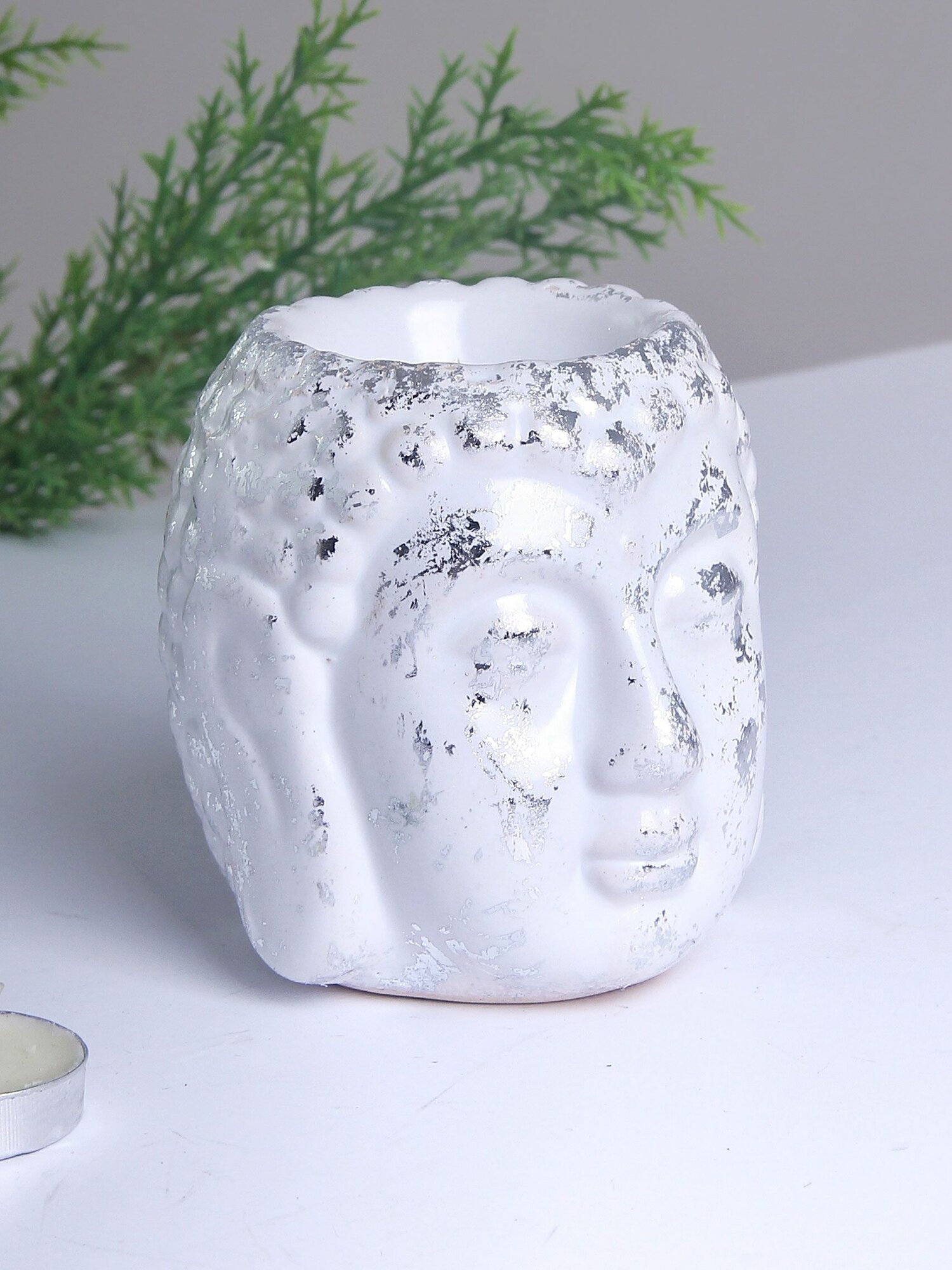 Аромалампа керамика Голова Будды 9 см белая с серебром