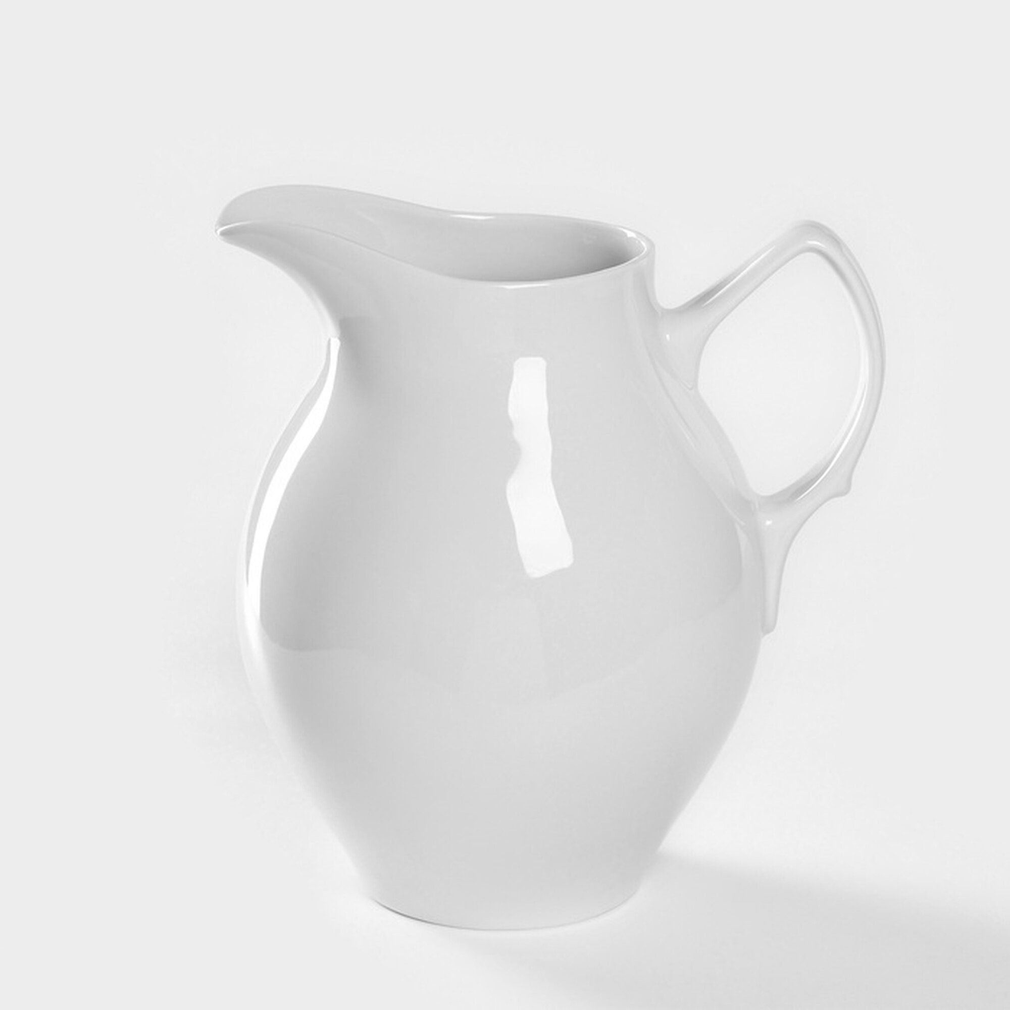 Кувшин Добрушский фарфоровый завод "Бельё", фарфор, 2 л, белый