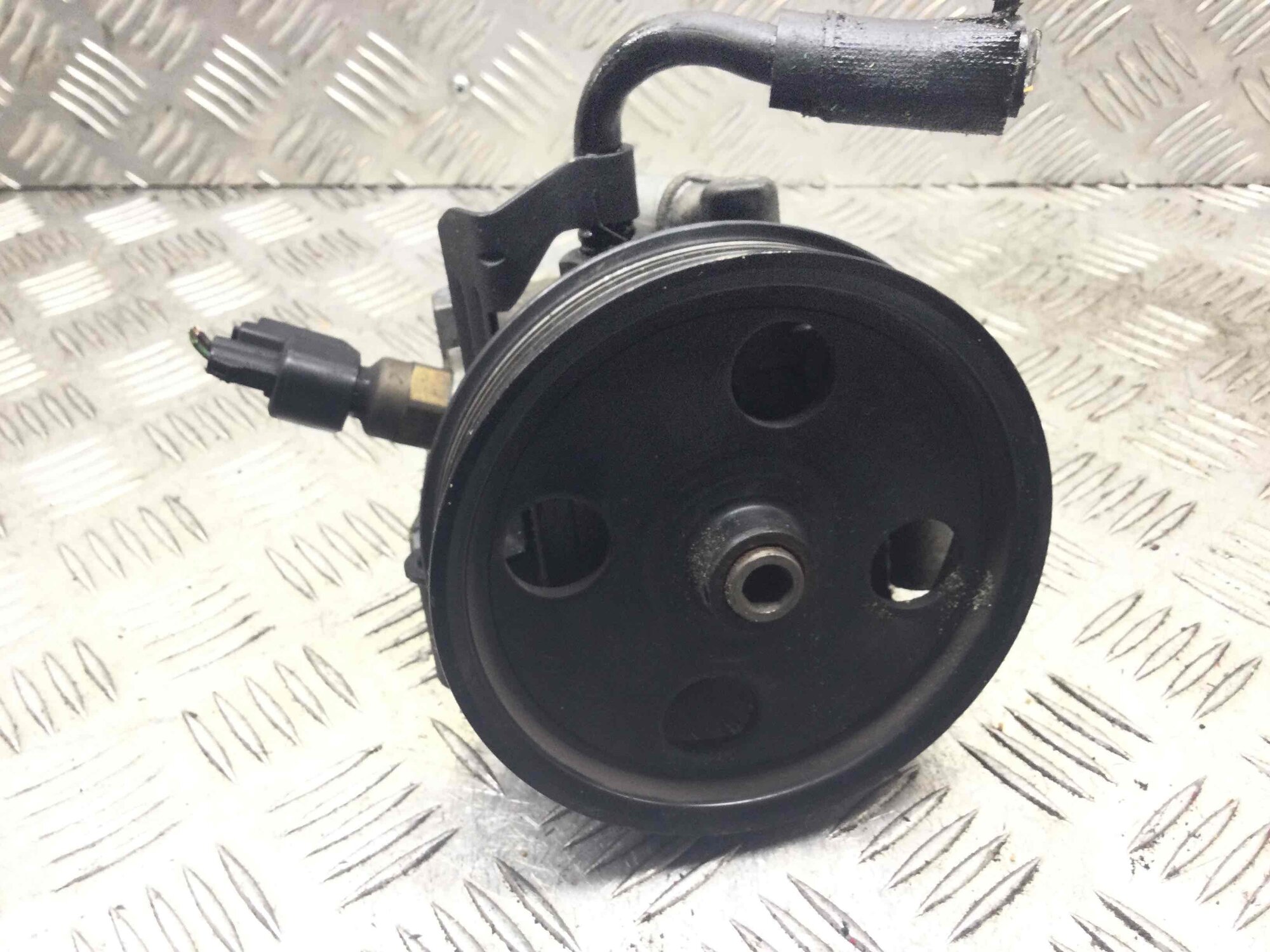 Б/У Насос гидроусилителя руля Ford Focus 2 поколение (2005-2008) 2005 г.