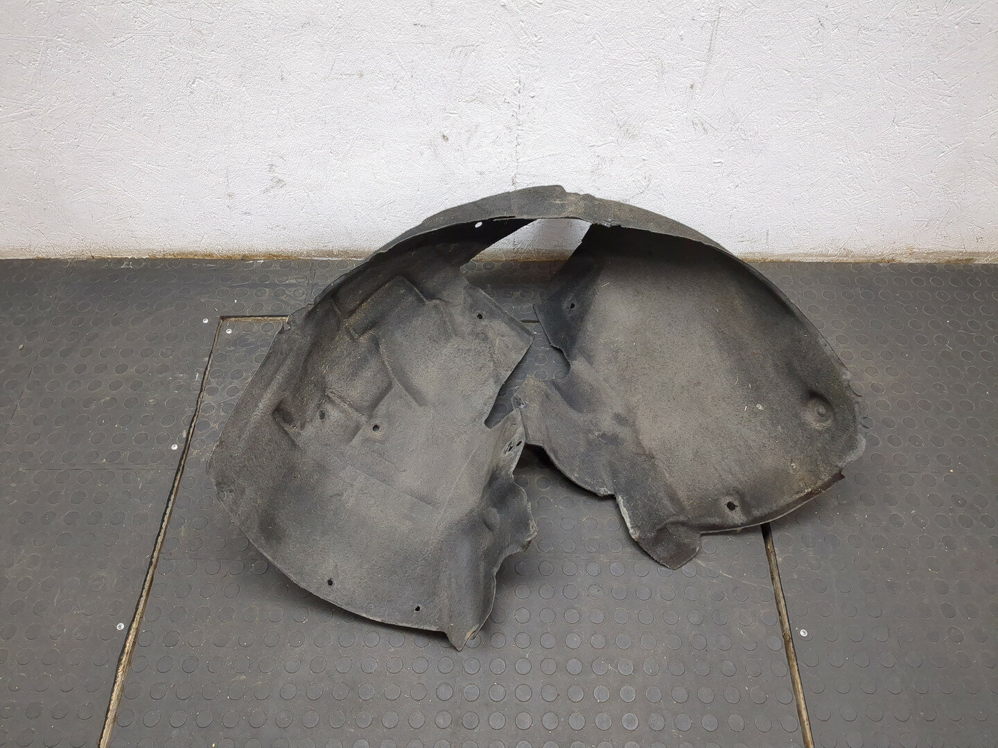 Защита арок (подкрылок) левая передняя Audi A4 (B8) Б/У