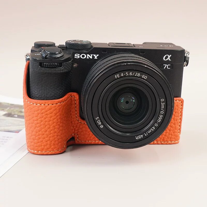 Чехол-кошелек M-размера с текстурой личи в оранжевом цвете для Sony A7C2/A7CR
