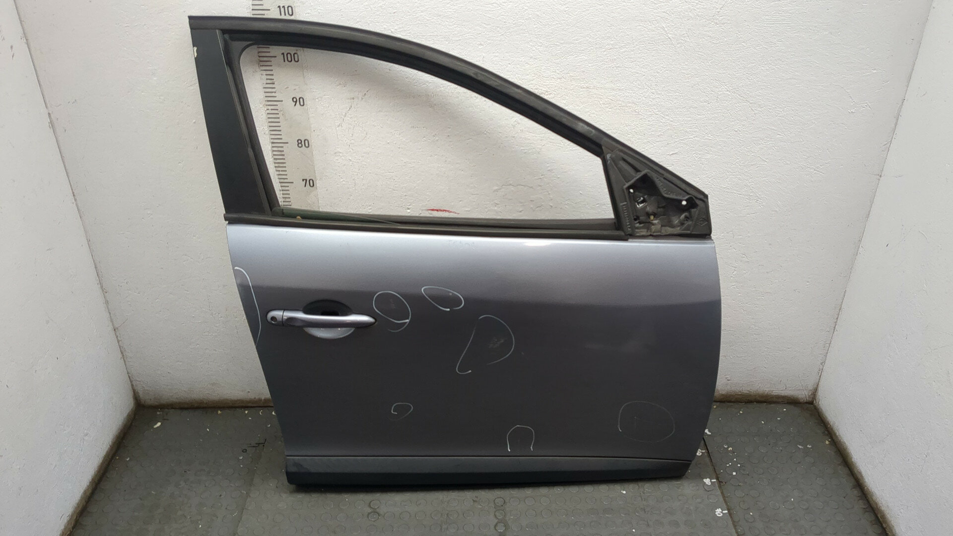 Дверь боковая (легковая) правая передняя Renault Megane 3 Б/У