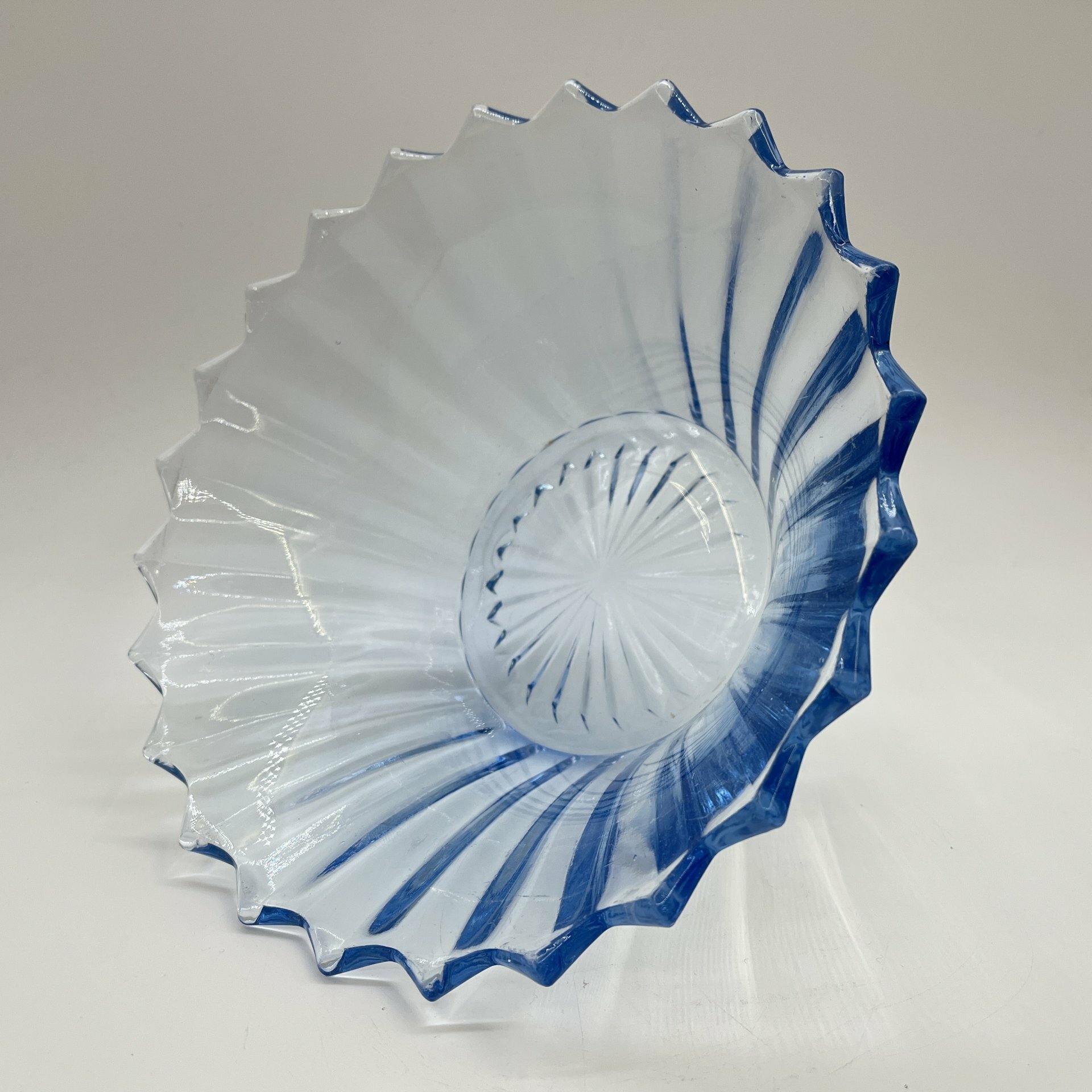 Салатник (конфетница), цветное стекло, СССР, 1970-1990 гг.