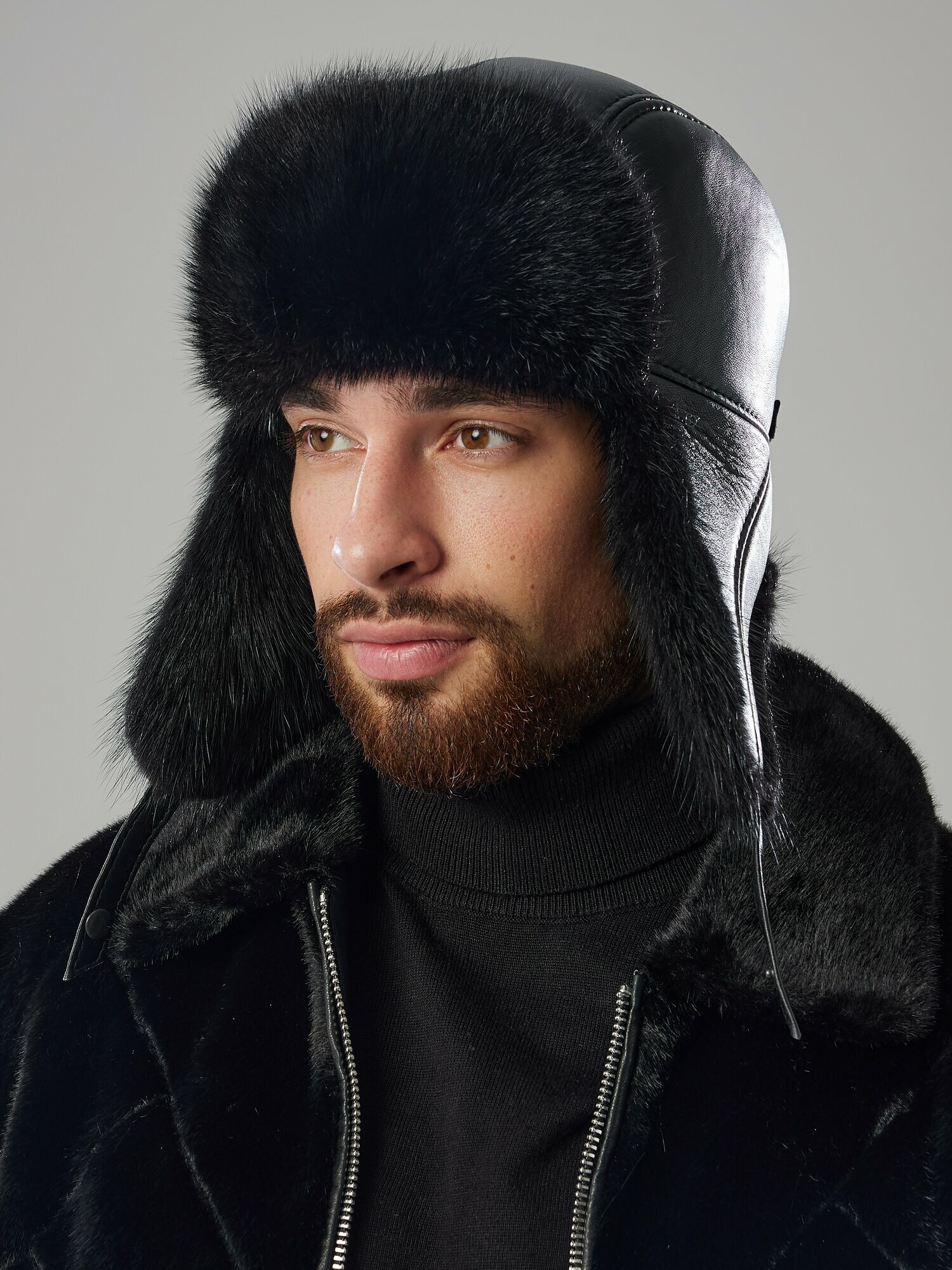 Шапка-ушанка кожаная меховая для мужчин