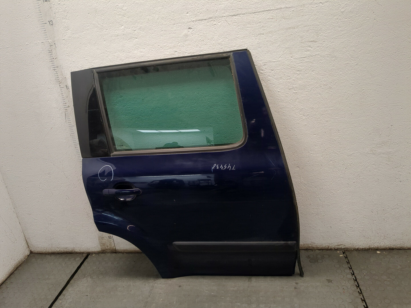 Дверь боковая (легковая) правая задняя Skoda Yeti Б/У