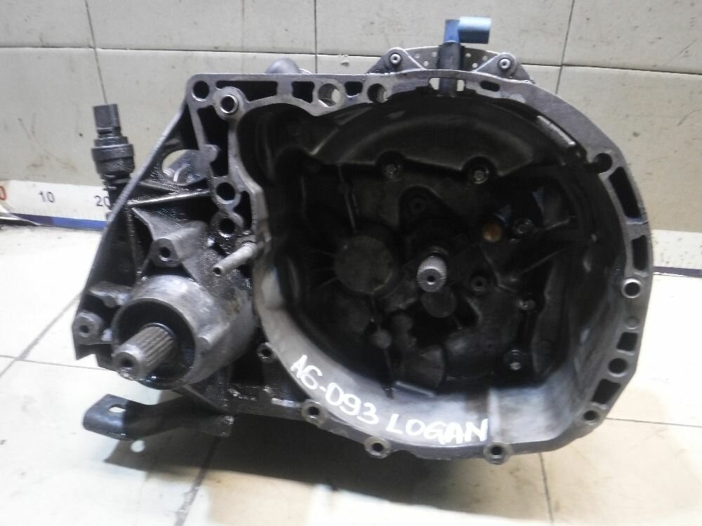 Механическая коробка передач Renault Logan JH3060 320105151R